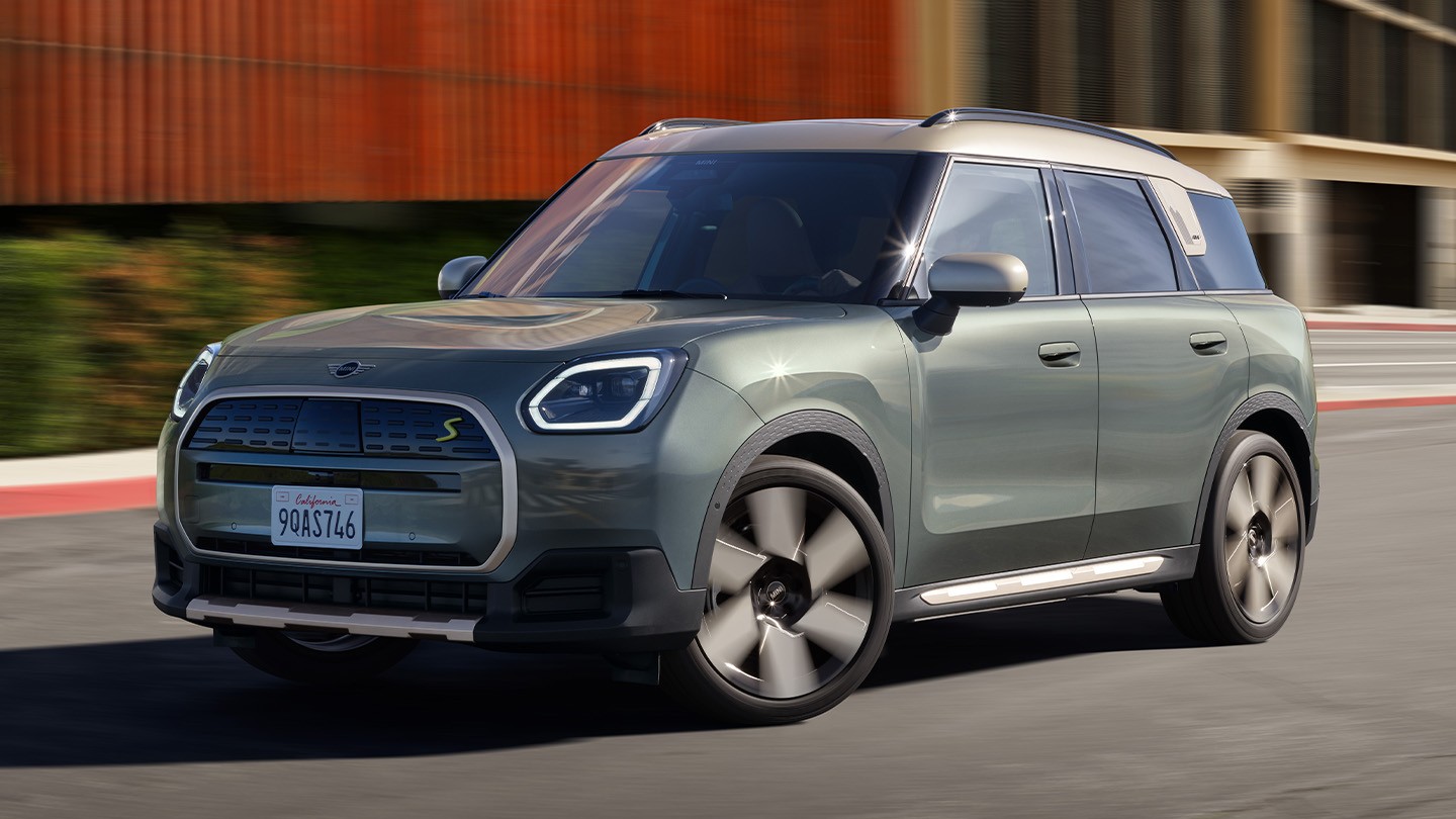 All-electric MINI Countryman I MINI CC